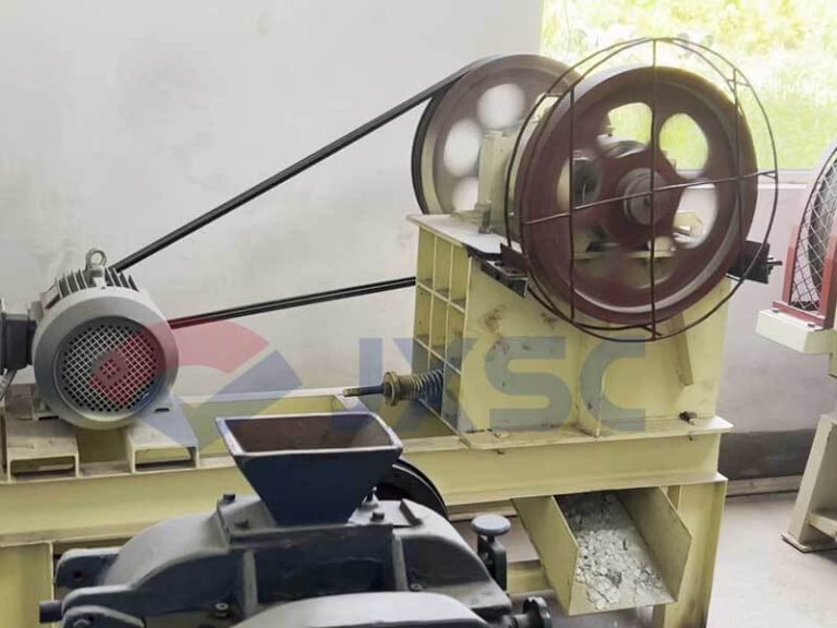 Laboratory Fluorite Ore Crushing and Screening Test - JxscLab